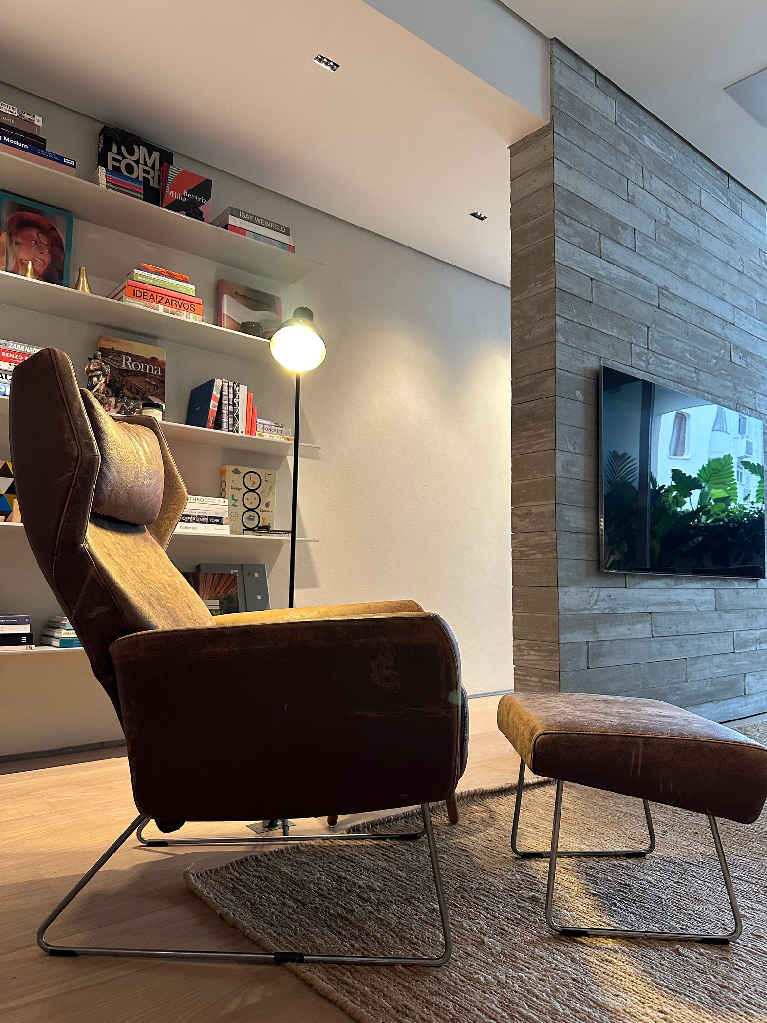 Poltrona Reclinável "Select" com Banqueta - Roger Persson para Swedese ...