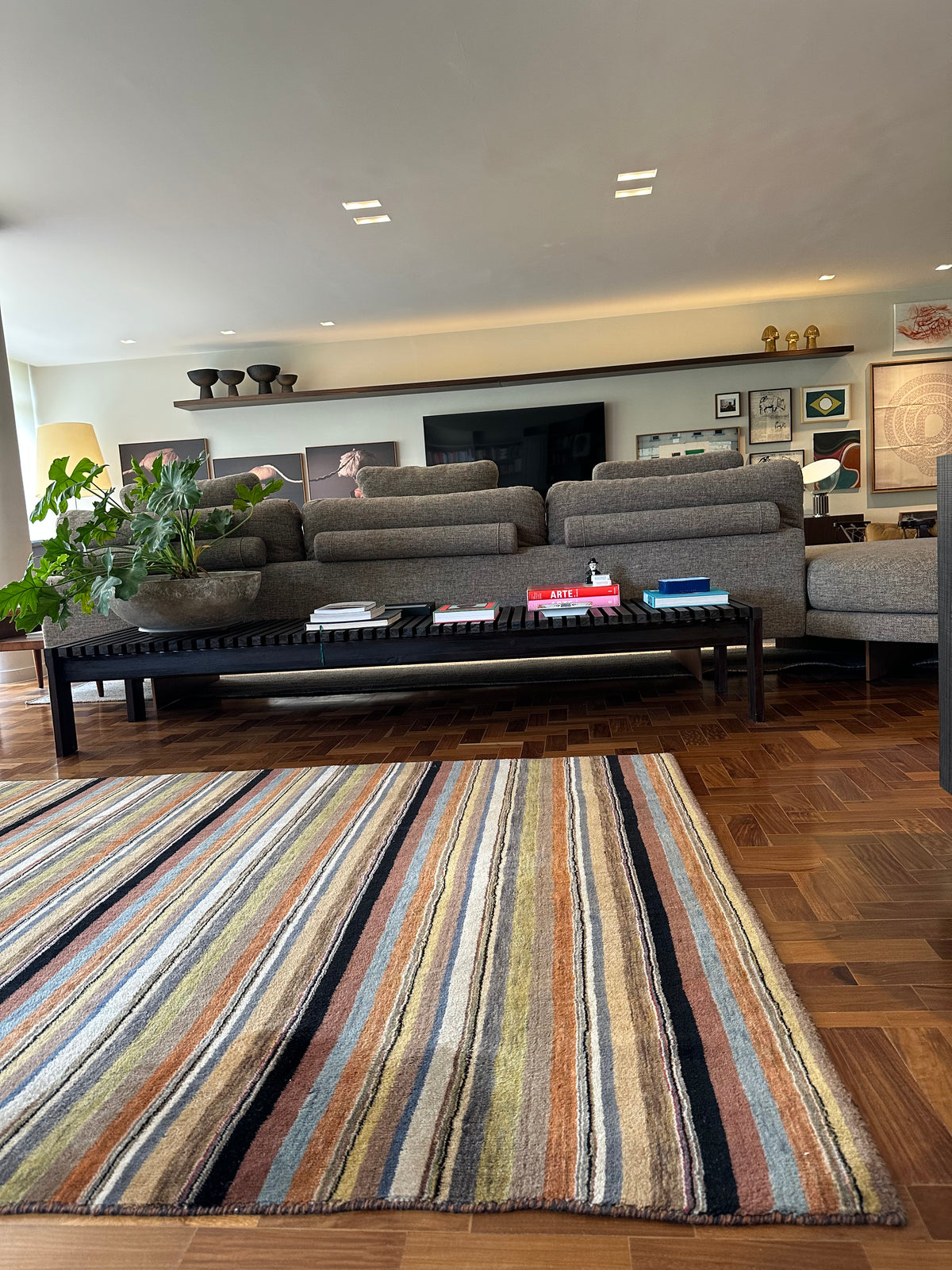 Tapete Listrado (1,73 x 2,06) - By Kamy — BossaNossaCasa